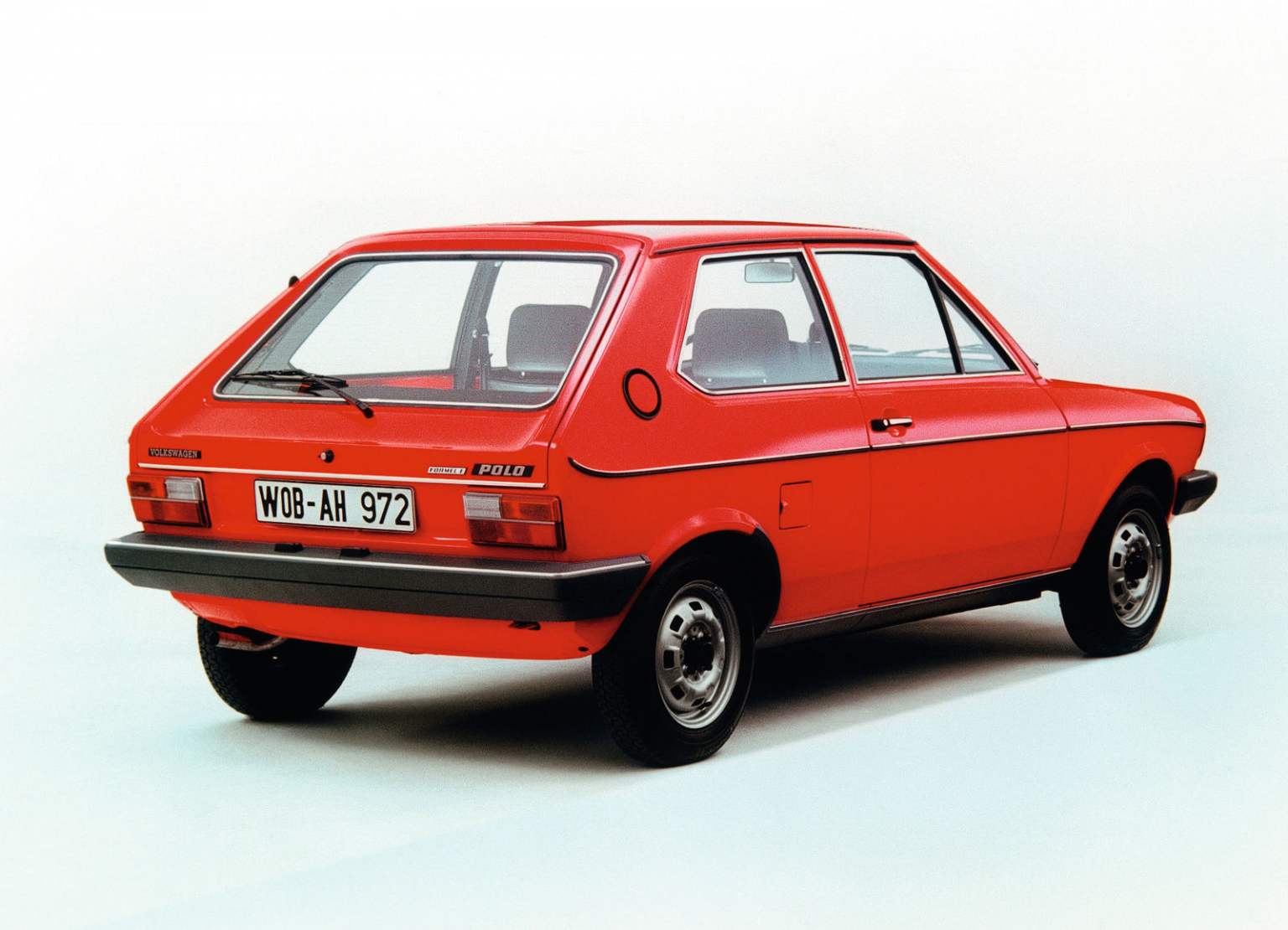 Mini-Golf: 1978 Volkswagen Polo LS - Wolf and Mare